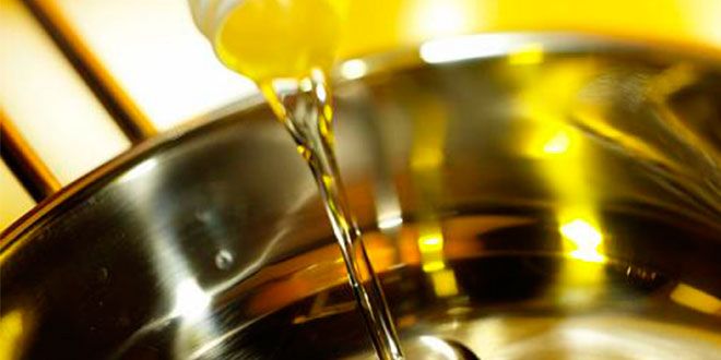 Riesgos de calentar en exceso el aceite al cocinar