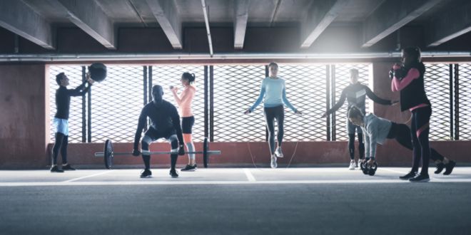 ¿Cómo entrenar CrossFit en un gym convencional? - HSN Blog